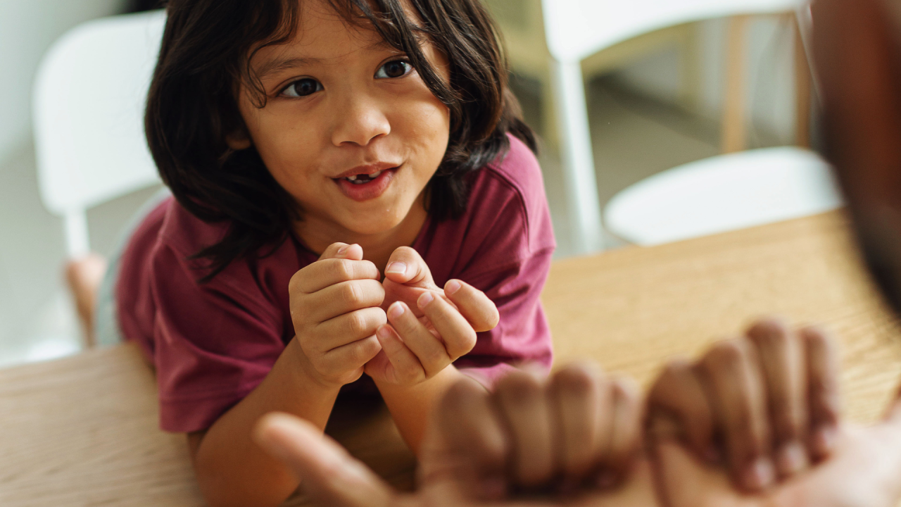 Integrating Sign Language into the Head Start Classroom Integrating Sign Language into the Head Start Classroom
