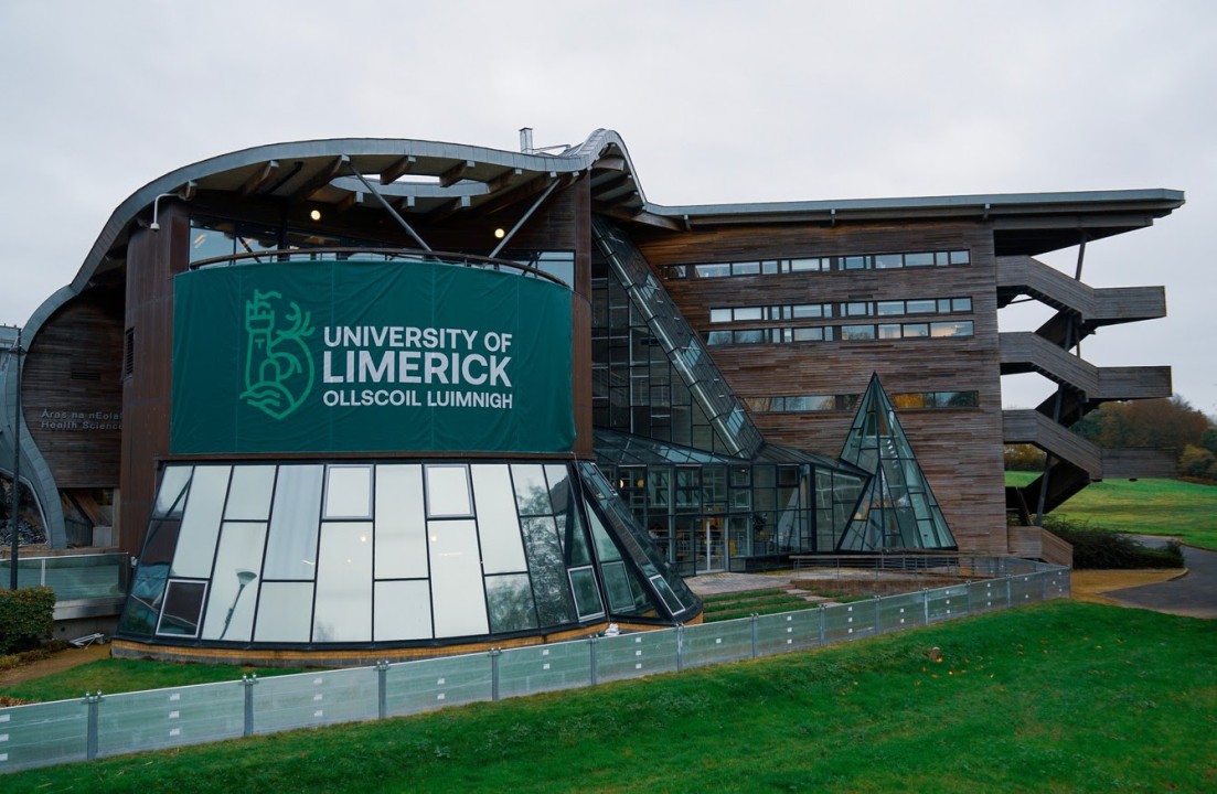 STUDY IN IRELAND @ UNIVERSITY OF LIMERICK STUDY IN IRELAND @ UNIVERSITY OF LIMERICK
