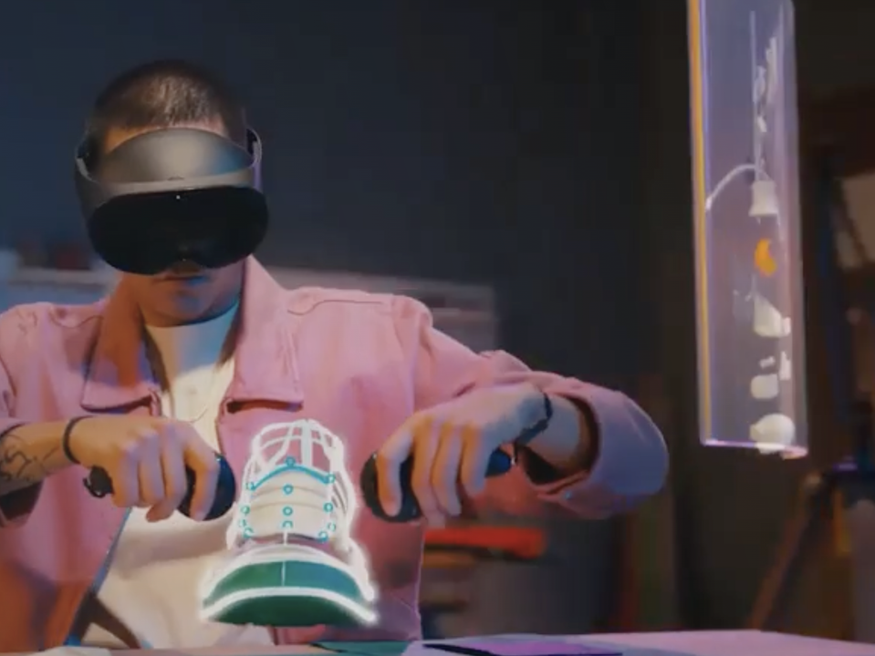 Revolutionizing Sales Development: The Impact of VR and AI Revolutionizing Sales Development: The Impact of VR and AI