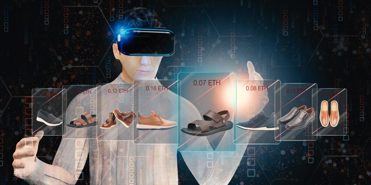 Revolutionize E-Commerce with 3D Commerce Revolutionize E-Commerce with 3D Commerce