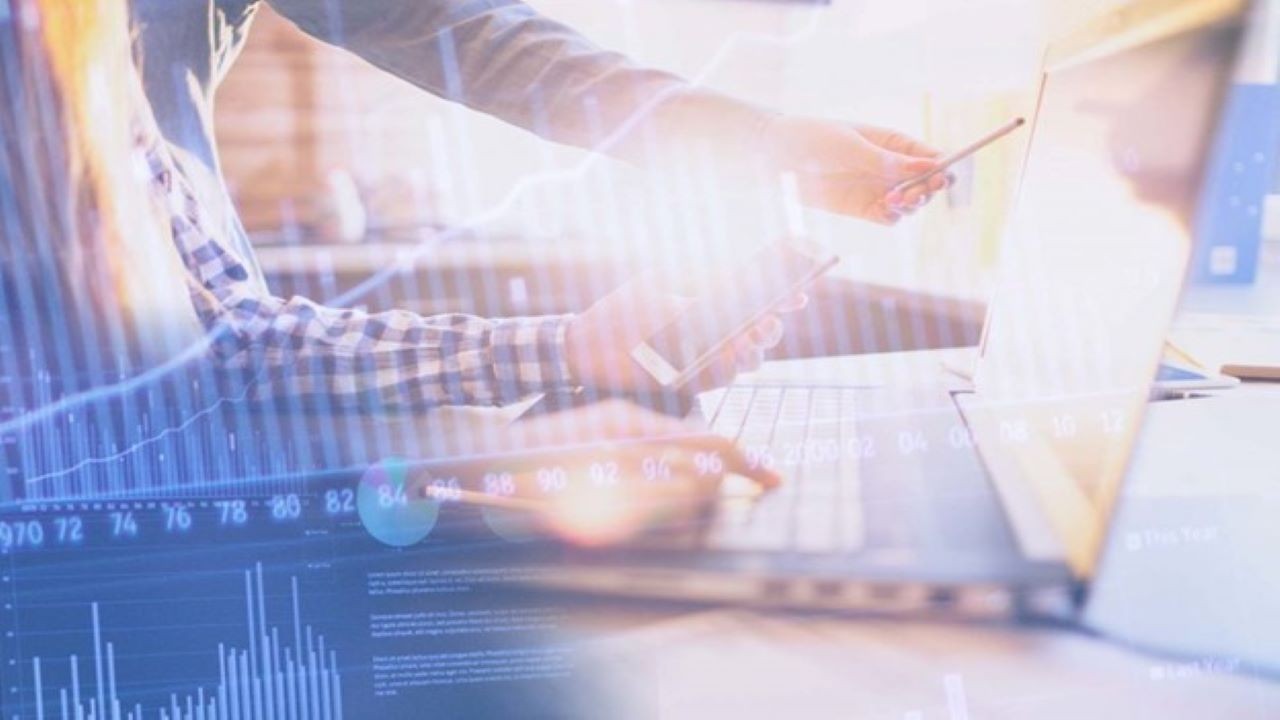 CRM Implementation: 5 keys to success! CRM Implementation: 5 keys to success!