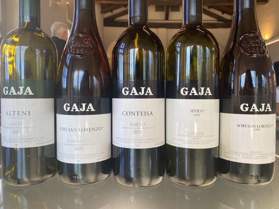 UNVEILING THE NEBBIOLO GRAPE: EXPLORING ITS UNIQUENESS IN BAROLO AND ... UNVEILING THE NEBBIOLO GRAPE: EXPLORING ITS UNIQUENESS IN BAROLO AND ...