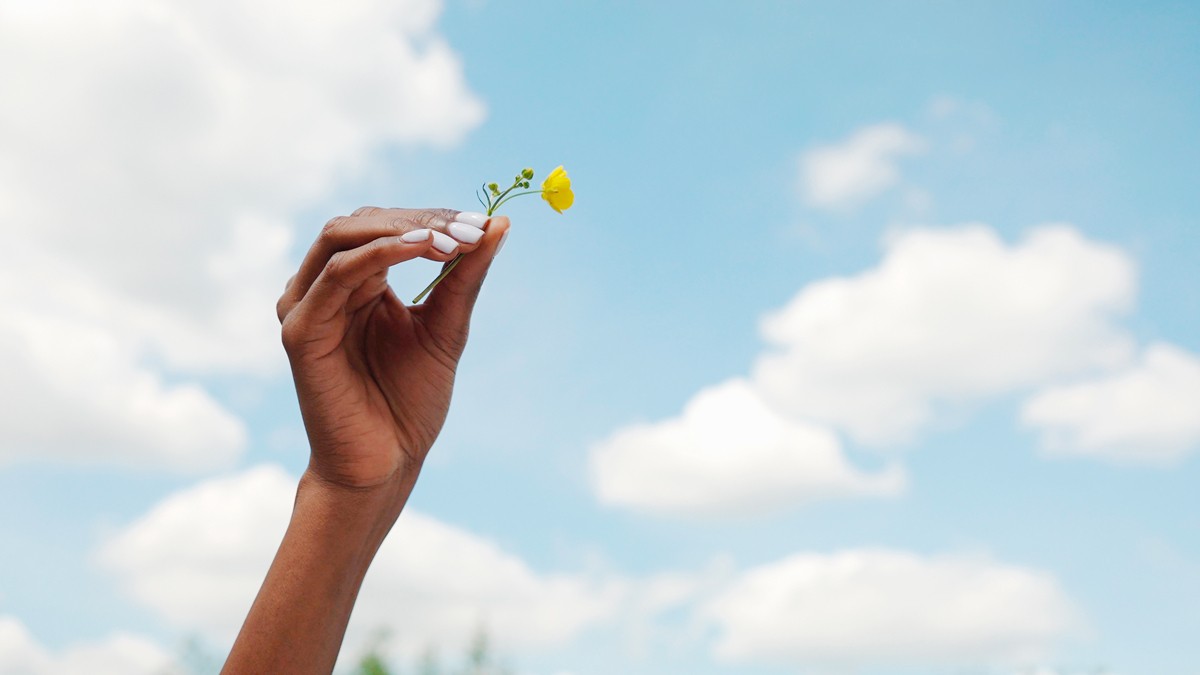 Weave Micro-Mindfulness Practices into Your Workday Weave Micro-Mindfulness Practices into Your Workday