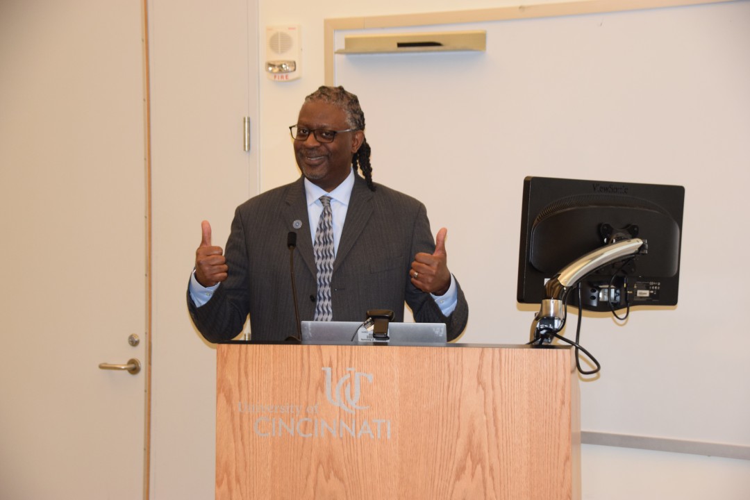 UC Graduate College Hosts Workshop to Help Students Navigate the ... UC Graduate College Hosts Workshop to Help Students Navigate the ...