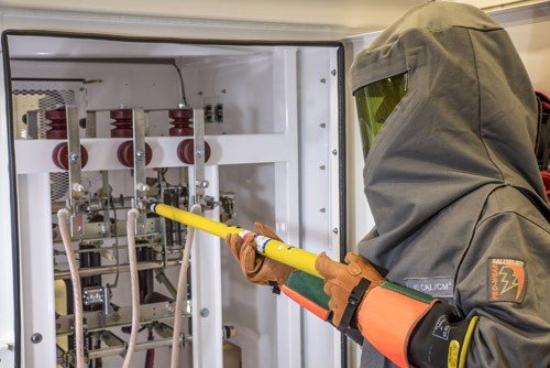 Arc Flash Suit: Choosing the Right Protective Gear Arc Flash Suit: Choosing the Right Protective Gear