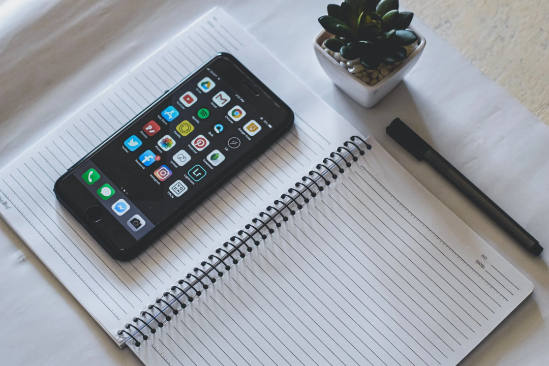 The Role of Push Notifications in Mobile App Engagement The Role of Push Notifications in Mobile App Engagement