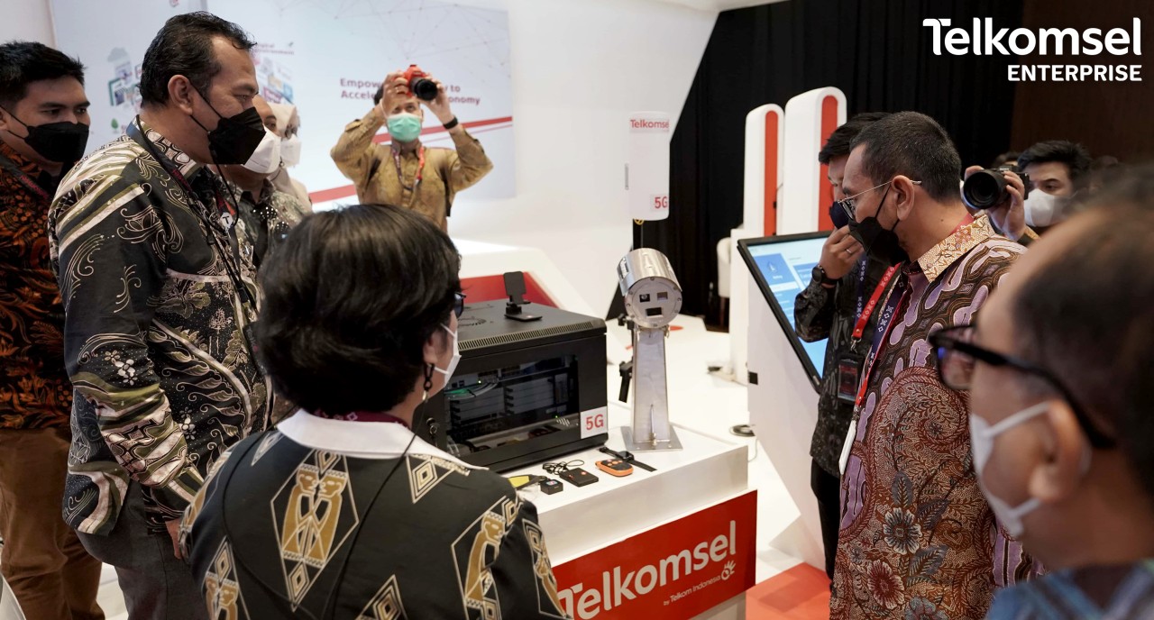 Telkomsel Tunjukkan Pemanfaatan Teknologi 5G Smart Mining di Ajang SOE ... Telkomsel Tunjukkan Pemanfaatan Teknologi 5G Smart Mining di Ajang SOE ...