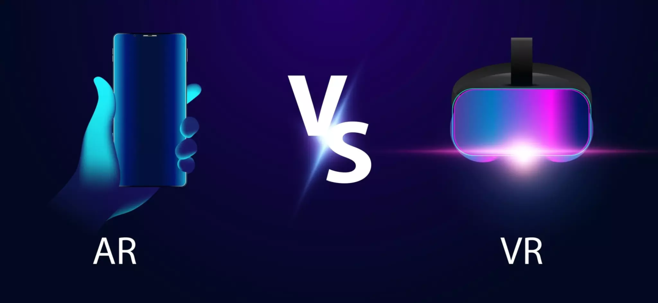 AR vs. VR: The Differences and Similarities AR vs. VR: The Differences and Similarities