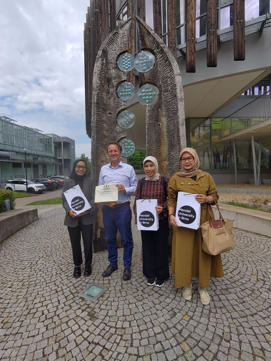 Lukas Kala on LinkedIn: #sustainabledevelopment #collaboration # ... Lukas Kala on LinkedIn: #sustainabledevelopment #collaboration # ...
