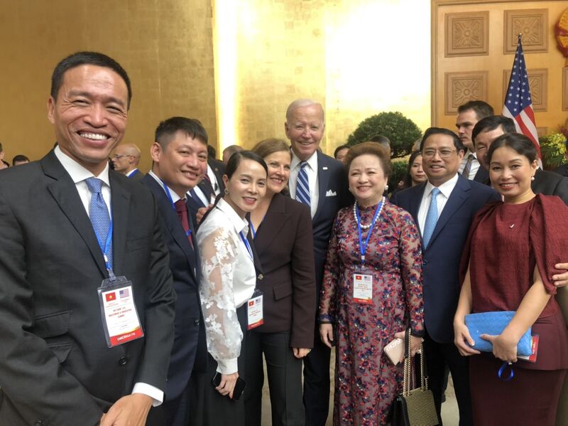 VINFAST on LinkedIn: VinFast Global CEO Thuy Le is honored to meet with ... VINFAST on LinkedIn: VinFast Global CEO Thuy Le is honored to meet with ...