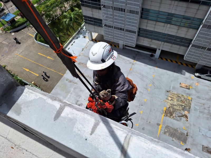 Siji Solutions on LinkedIn: #ropeaccess #scalingsuccess Siji Solutions on LinkedIn: #ropeaccess #scalingsuccess