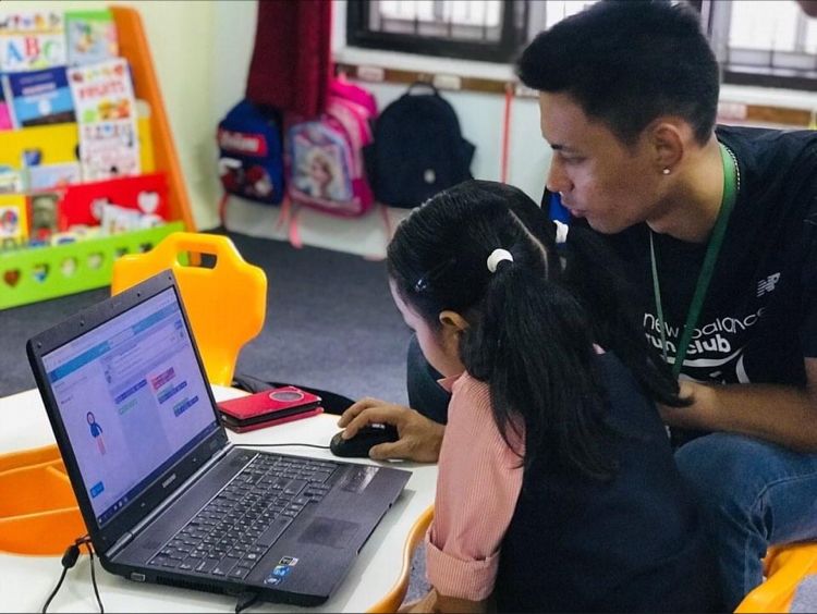 Sandeep Sharma on LinkedIn: A primary grade student teaching coding to ... Sandeep Sharma on LinkedIn: A primary grade student teaching coding to ...