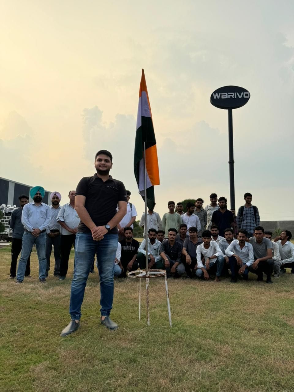 Bhavay Garg on LinkedIn: #independenceday #evrevolution #greenindia #warivo Bhavay Garg on LinkedIn: #independenceday #evrevolution #greenindia #warivo
