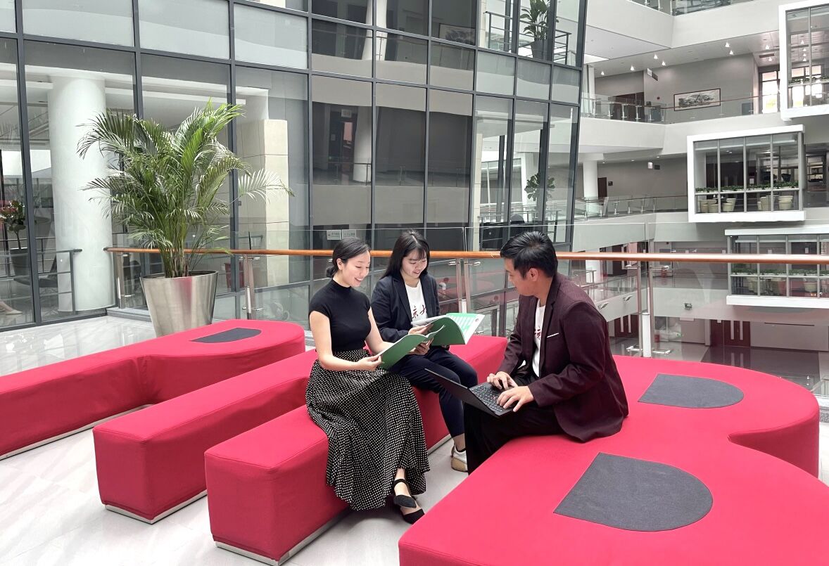 Peking University HSBC Business School on LinkedIn: Two International ... Peking University HSBC Business School on LinkedIn: Two International ...