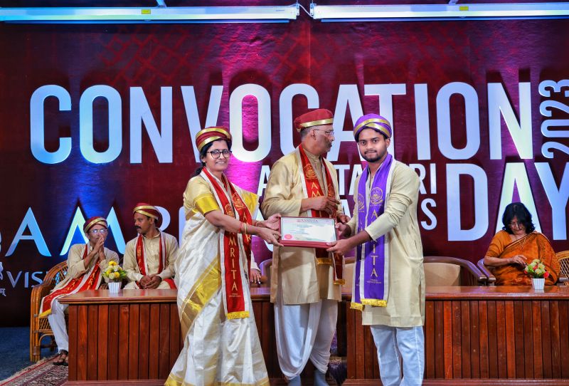 Ananda Padmanabhan on LinkedIn: #graduation #bachelorsdegree Ananda Padmanabhan on LinkedIn: #graduation #bachelorsdegree