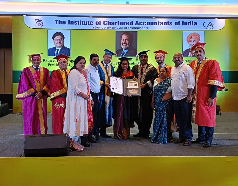 Anshika Saxena on LinkedIn: #convocated | 10 comments Anshika Saxena on LinkedIn: #convocated | 10 comments