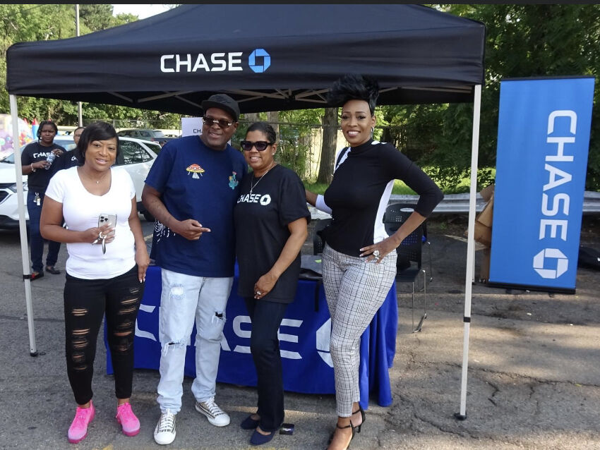Stacie Hunter on LinkedIn: The Chase Branch at the 7 Mile/Wintrop ... Stacie Hunter on LinkedIn: The Chase Branch at the 7 Mile/Wintrop ...