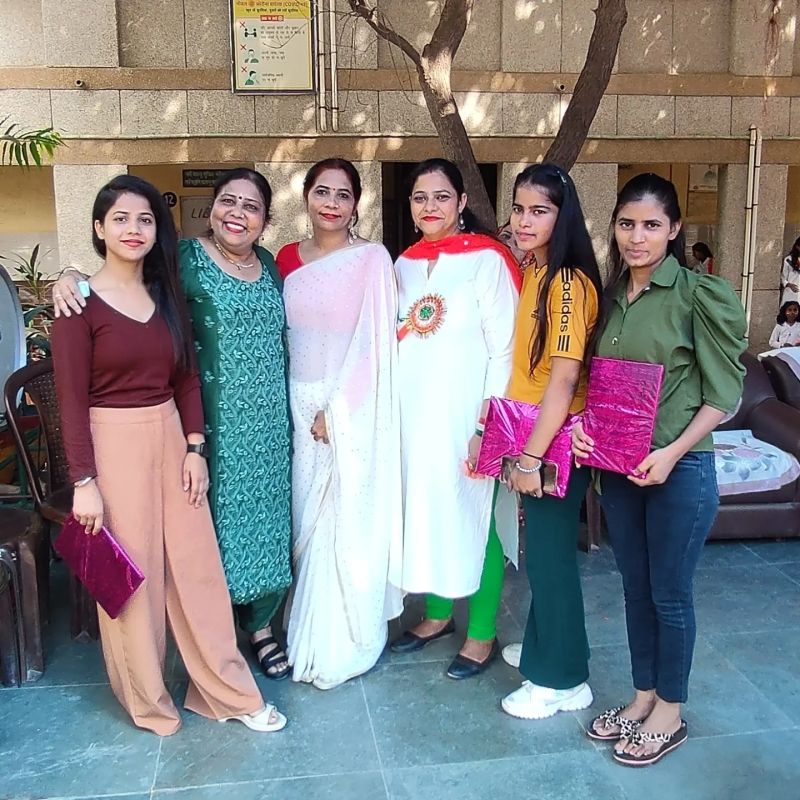 Rinki. Maurya.. on LinkedIn: The school invited me as a guest .. to ... Rinki. Maurya.. on LinkedIn: The school invited me as a guest .. to ...