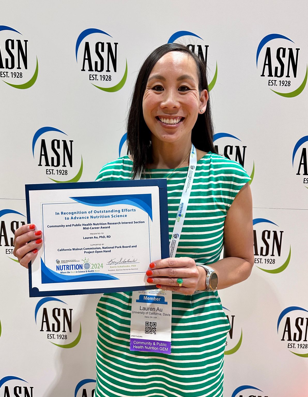Lauren Au, PhD, RD on LinkedIn: As a newly tenured Associate Professor ... Lauren Au, PhD, RD on LinkedIn: As a newly tenured Associate Professor ...