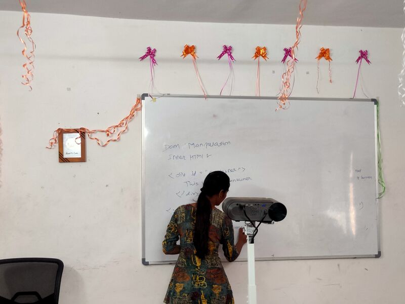 Samiksha Shahare on LinkedIn: 📚 Just finished a fantastic session at ... Samiksha Shahare on LinkedIn: 📚 Just finished a fantastic session at ...