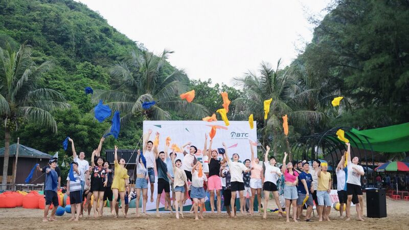 Linh Vũ on LinkedIn: #java #python #vuejs #job #seniordeveloper #hybridjobs Linh Vũ on LinkedIn: #java #python #vuejs #job #seniordeveloper #hybridjobs