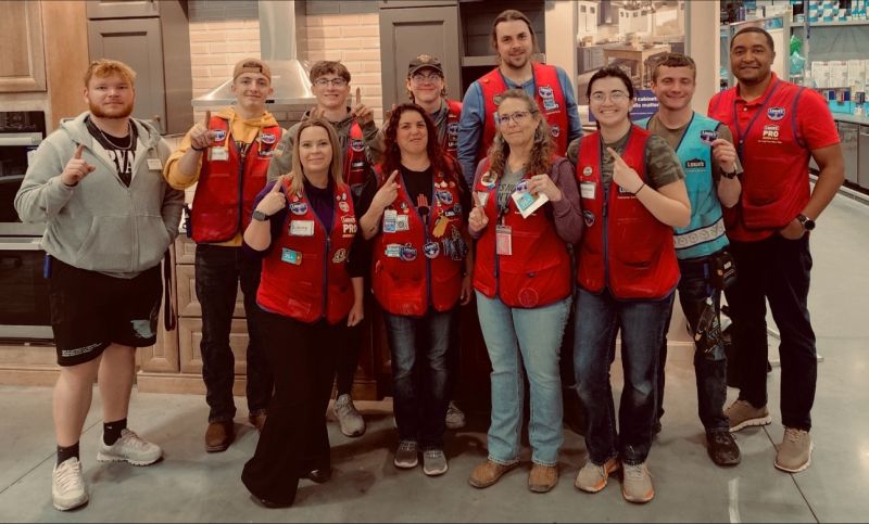 Lacey Kingery on LinkedIn: No matter what is going on around you… Make ... Lacey Kingery on LinkedIn: No matter what is going on around you… Make ...
