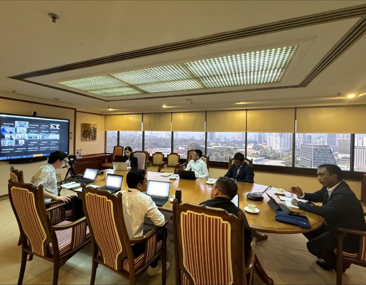 Bank Negara Malaysia on LinkedIn: Deputy Governor Adnan Zaylani chaired ... Bank Negara Malaysia on LinkedIn: Deputy Governor Adnan Zaylani chaired ...