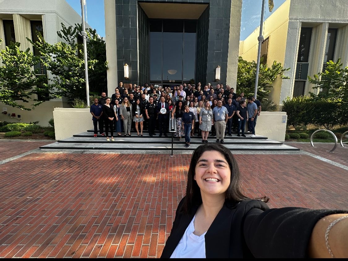Elena Bolbolian on LinkedIn: #cityhallselfie Elena Bolbolian on LinkedIn: #cityhallselfie
