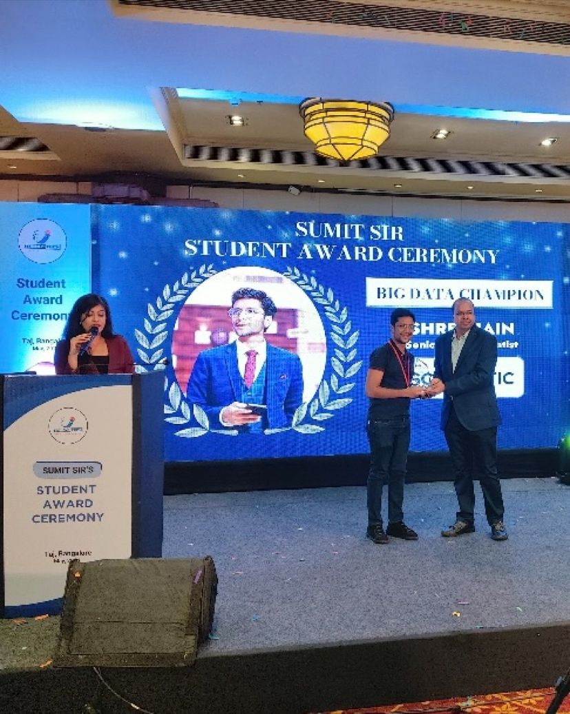 Shrey Jain on LinkedIn: Thank you Sumit Mittal sir for this honor ... Shrey Jain on LinkedIn: Thank you Sumit Mittal sir for this honor ...