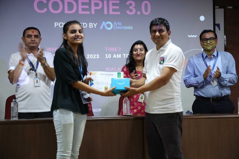 Bansi Patel on LinkedIn: #coding #competitiveprogramming #dsa #team # ... Bansi Patel on LinkedIn: #coding #competitiveprogramming #dsa #team # ...