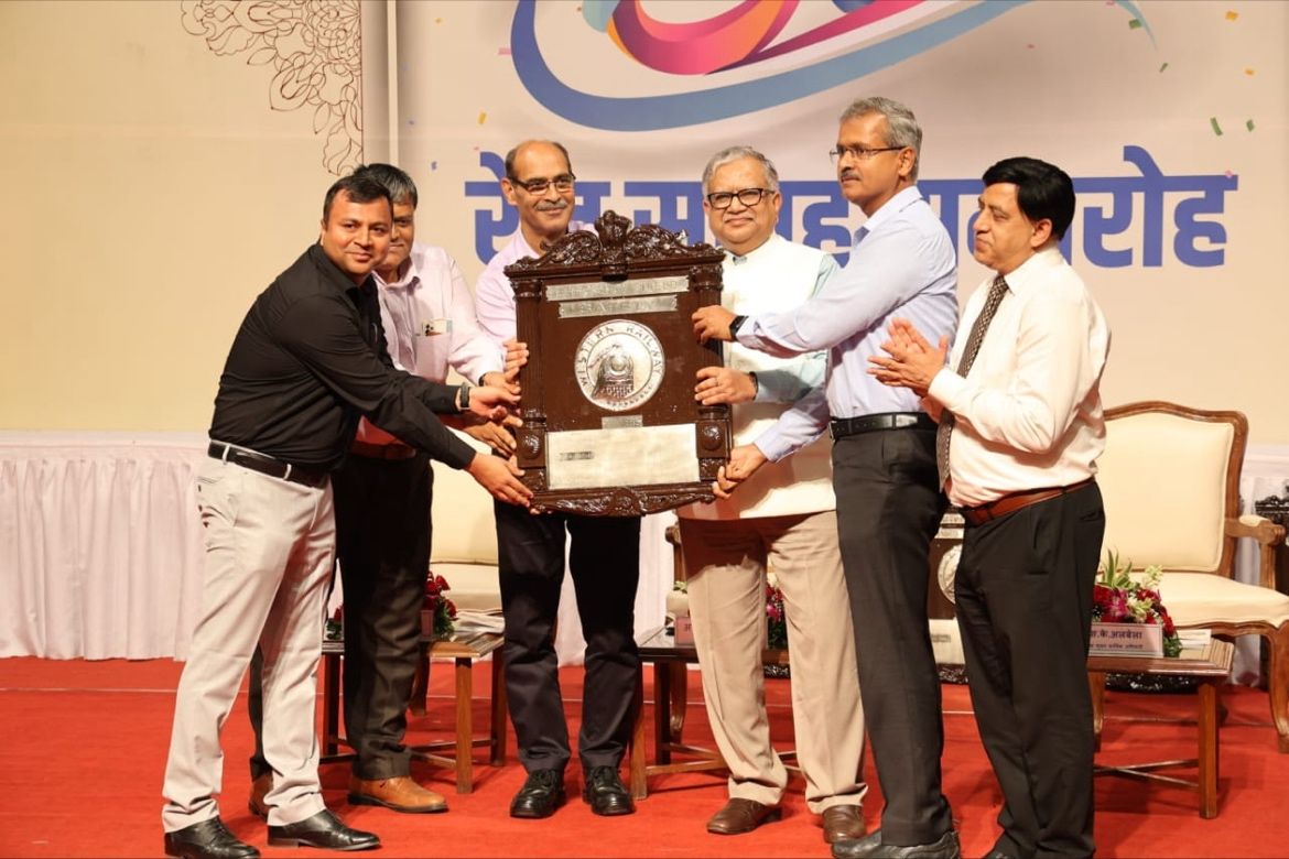 Lt Dharmendra Kumar Prajapati on LinkedIn: It gives me immense pleasure ... Lt Dharmendra Kumar Prajapati on LinkedIn: It gives me immense pleasure ...