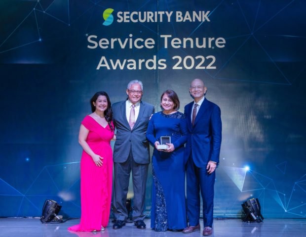 Security Bank Corporation on LinkedIn: Security Bank forges ahead as it ... Security Bank Corporation on LinkedIn: Security Bank forges ahead as it ...