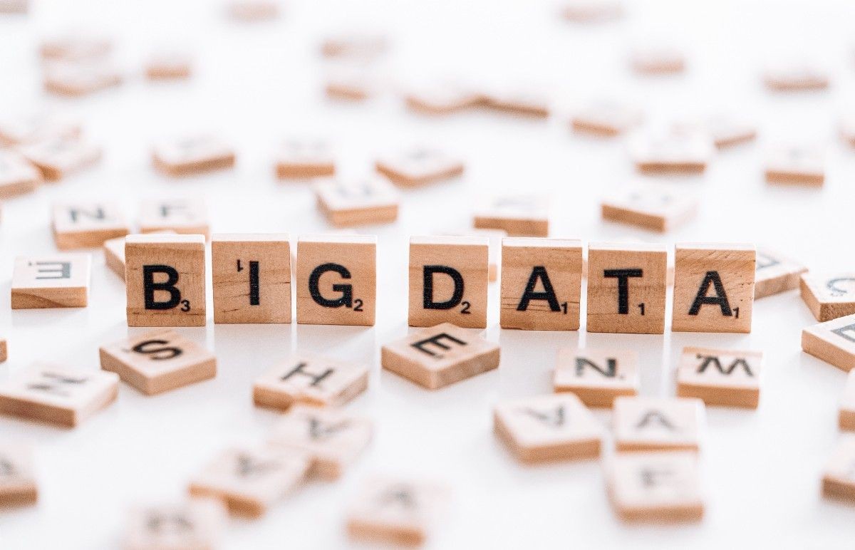Edinam Klutse on LinkedIn: Building a Data Lake on PB scale with Apache ... Edinam Klutse on LinkedIn: Building a Data Lake on PB scale with Apache ...