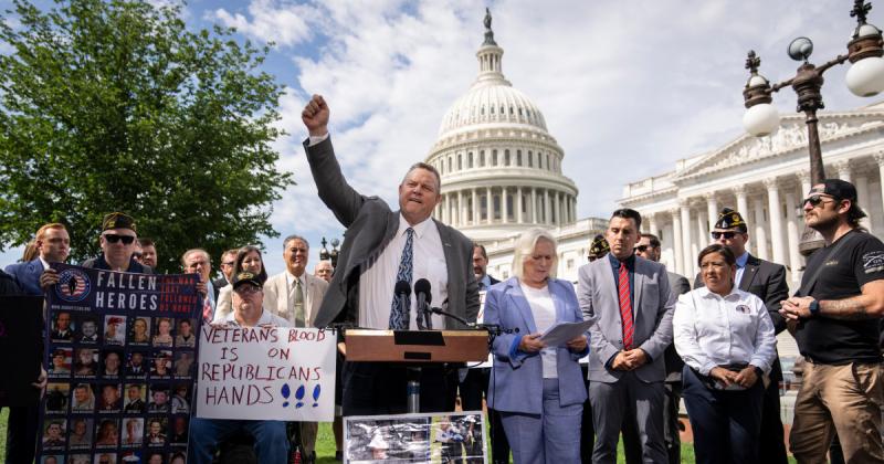 Dora Vasquez-Hellner on LinkedIn: Blindsided veterans erupt in fury ... Dora Vasquez-Hellner on LinkedIn: Blindsided veterans erupt in fury ...