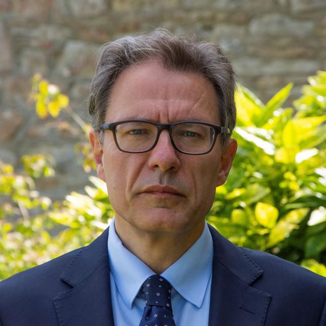 Luciano Floridi on LinkedIn: Prof. L.Floridi su regole Europee per AI Luciano Floridi on LinkedIn: Prof. L.Floridi su regole Europee per AI