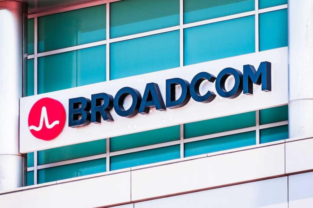 Corinne Campbell on LinkedIn: Broadcom tosses VMware users a bone ... Corinne Campbell on LinkedIn: Broadcom tosses VMware users a bone ...