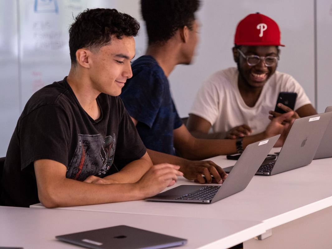 Priscila Neves Faria on LinkedIn: Teaching data science in art, social ... Priscila Neves Faria on LinkedIn: Teaching data science in art, social ...
