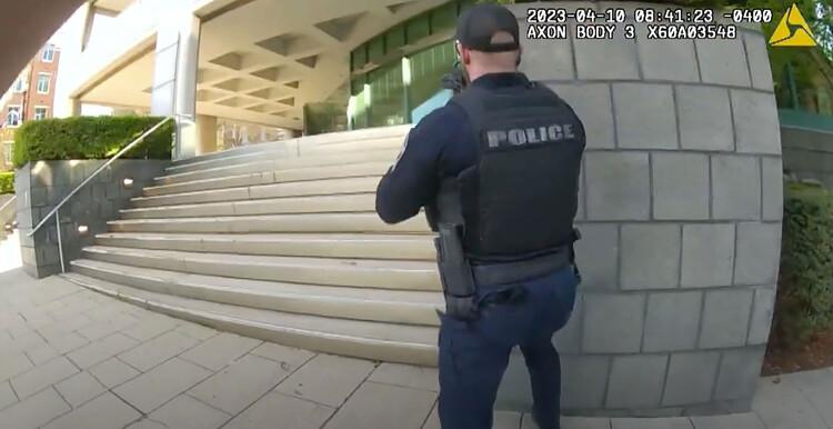 Scheril Murray Powell, Esq. on LinkedIn: Analysis: Louisville bodycam ... Scheril Murray Powell, Esq. on LinkedIn: Analysis: Louisville bodycam ...