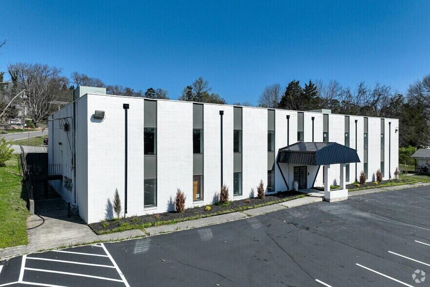Rent a new office at 101 E Tennessee Avenue | Jarrett Garbee posted on ... Rent a new office at 101 E Tennessee Avenue | Jarrett Garbee posted on ...