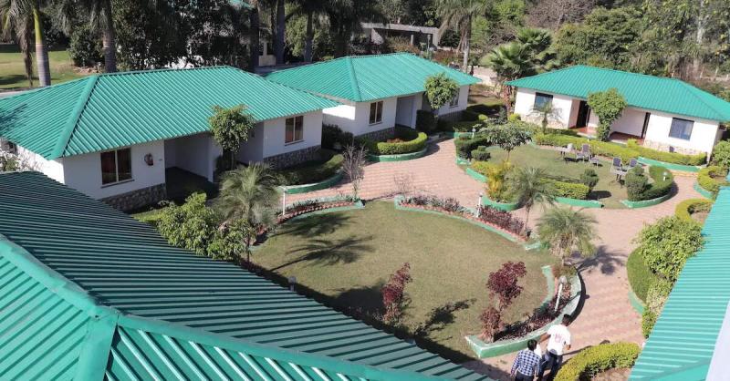 Mayank Bagga on LinkedIn: Royals Moonlight Resort & Spa opens door at ... Mayank Bagga on LinkedIn: Royals Moonlight Resort & Spa opens door at ...