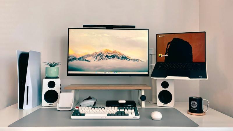 Matthew Moniz on LinkedIn: Best Laptop Setups Ep. 37 - Minimal, Clean ... Matthew Moniz on LinkedIn: Best Laptop Setups Ep. 37 - Minimal, Clean ...