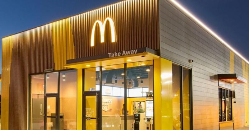Geleneksel araca servis deneyimini güncelleyen McDonald's, dijital ... Geleneksel araca servis deneyimini güncelleyen McDonald's, dijital ...