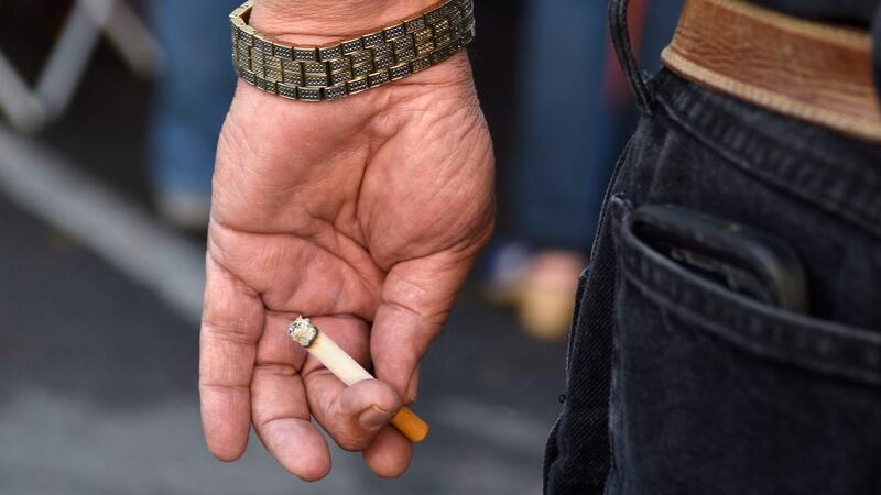 Vinay (Vin) Kumar on LinkedIn: Company offers non-smoking employees 6 ... Vinay (Vin) Kumar on LinkedIn: Company offers non-smoking employees 6 ...