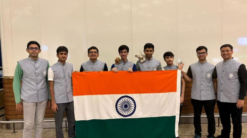 Su. Ku. Dogra on LinkedIn: 4 gold and 1 silver β meet the winners of ... Su. Ku. Dogra on LinkedIn: 4 gold and 1 silver β meet the winners of ...