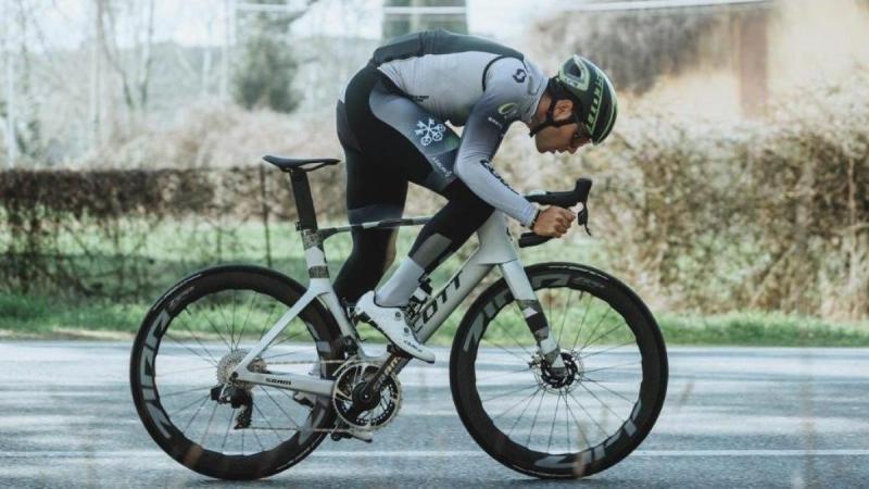 Virna Motta on LinkedIn: Pirelli lancia il nuovo P Zero Race Tlr, il ... Virna Motta on LinkedIn: Pirelli lancia il nuovo P Zero Race Tlr, il ...