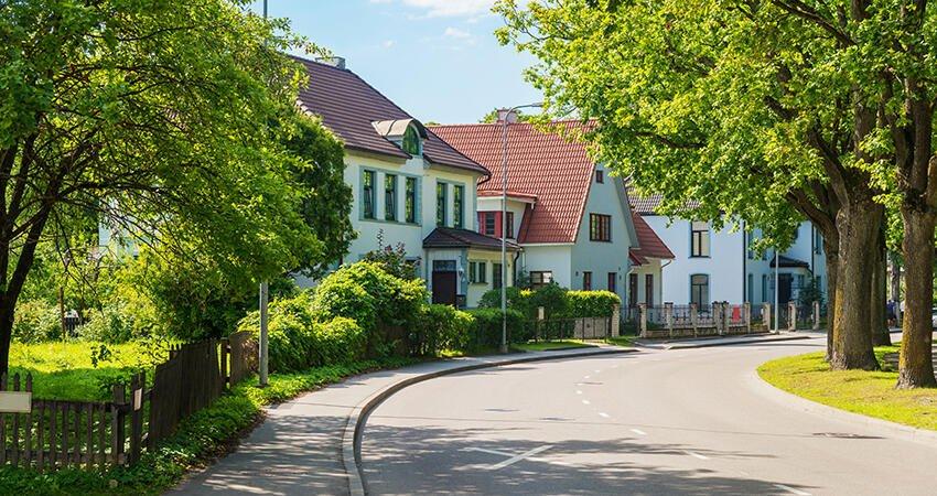 Housing Matters on LinkedIn: What Policymakers Need to Know about ... Housing Matters on LinkedIn: What Policymakers Need to Know about ...