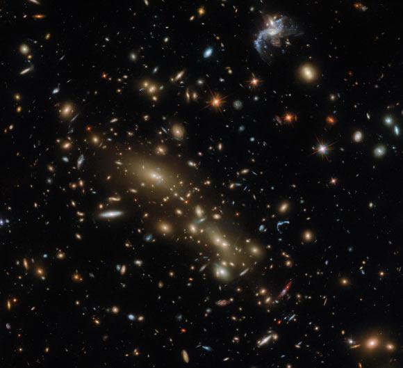 iOT iNTELLEGENCE TECHNOLOGY on LinkedIn: Hubble Space Telescope Focuses ... iOT iNTELLEGENCE TECHNOLOGY on LinkedIn: Hubble Space Telescope Focuses ...
