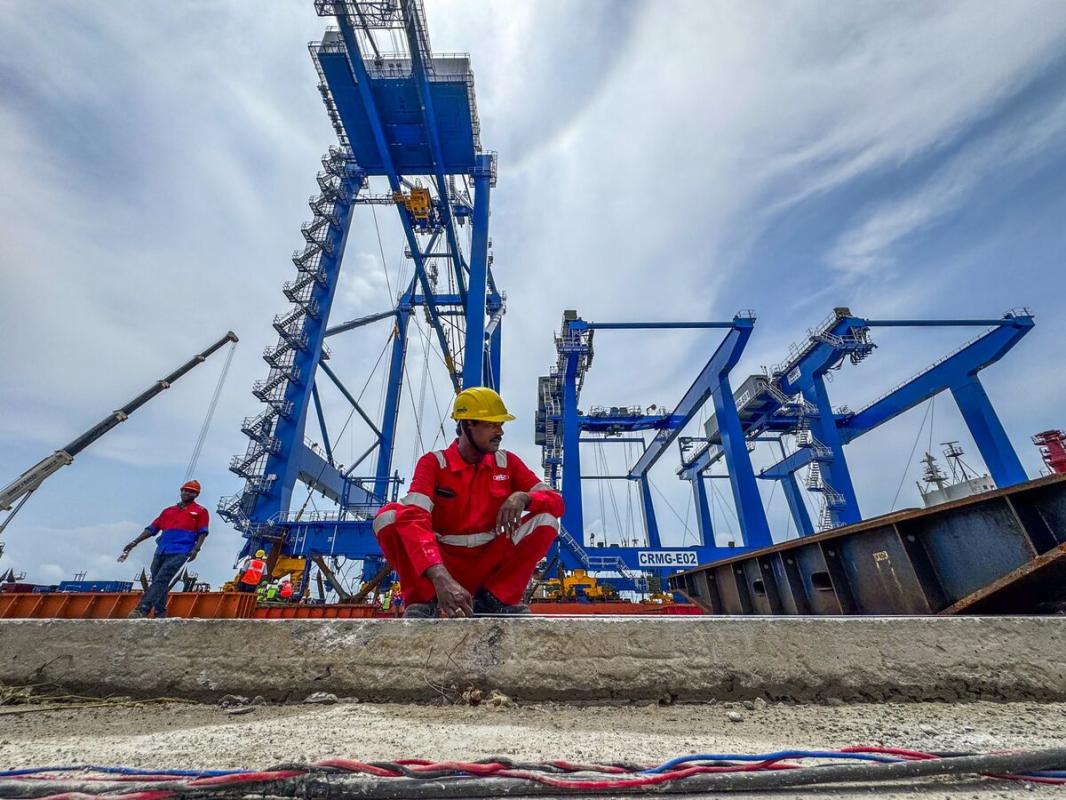 Saikat Das on LinkedIn: Adani Ports Mulls $120 Million Rupee Bond Sale ... Saikat Das on LinkedIn: Adani Ports Mulls $120 Million Rupee Bond Sale ...
