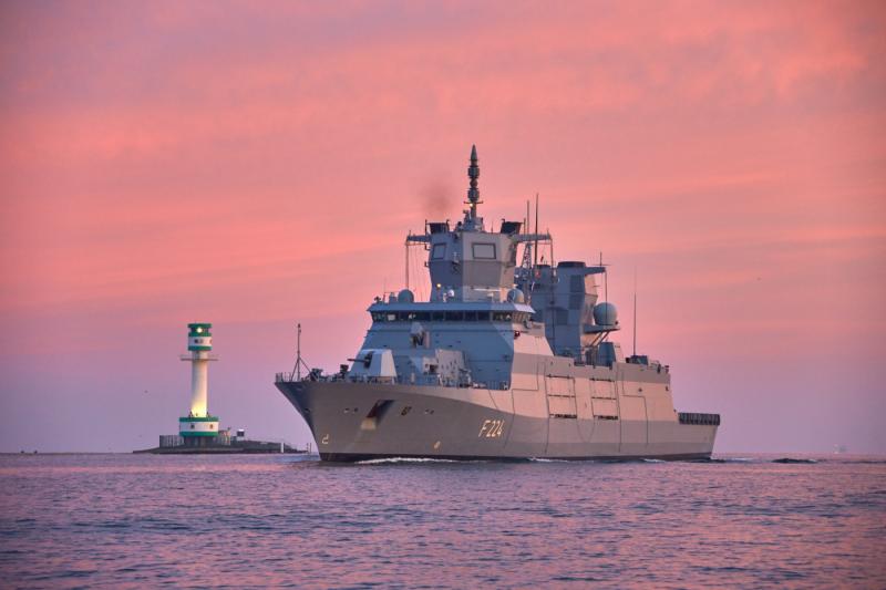 Comprehensive Configuration Management at thyssenkrupp Marine Systems ... Comprehensive Configuration Management at thyssenkrupp Marine Systems ...