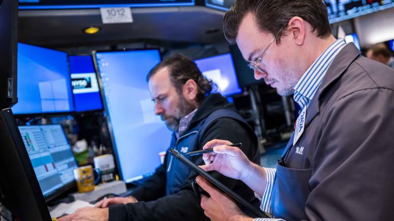 S&P 500 sets fresh record as stocks rally into the close | mohd abuhamam S&P 500 sets fresh record as stocks rally into the close | mohd abuhamam